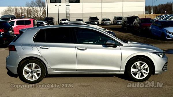 Pelēks Volkswagen Golf 2022 Tallina, ar dzinēja tilpumu 1.50 L un nobraukumu 132 tūkst. km par 20500 €, foto 5 vietnē AUTOMOTO.COM.LV