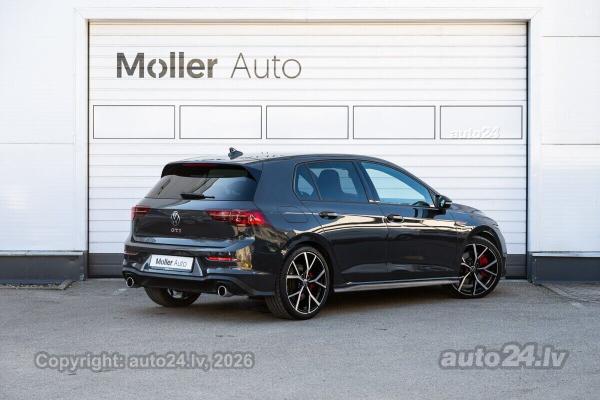 Pelēks Volkswagen Golf 2022 Rīga, ar dzinēja tilpumu 2.00 L un nobraukumu 49 tūkst. km par 30692 €, foto 3 vietnē AUTOMOTO.COM.LV