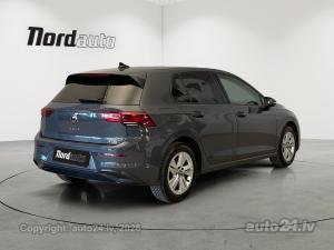 Pelēks Volkswagen Golf 2022 Tallina, ar dzinēja tilpumu 1.00 L un nobraukumu 125 tūkst. km par 16900 €, foto 3 vietnē AUTOMOTO.COM.LV