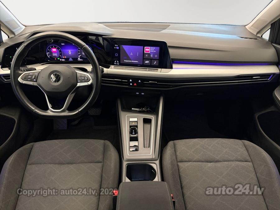 Pelēks Volkswagen Golf 2022 Tallina, ar dzinēja tilpumu 1.00 L un nobraukumu 125 tūkst. km par 16900 €, foto 8 vietnē AUTOMOTO.COM.LV