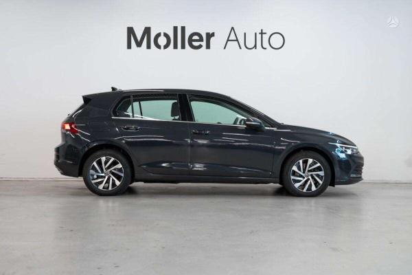 Pelēks Volkswagen Golf 2022 Viļņa, ar dzinēja tilpumu 1.40 L un nobraukumu 104 tūkst. km par 20900 €, foto 4 vietnē AUTOMOTO.COM.LV