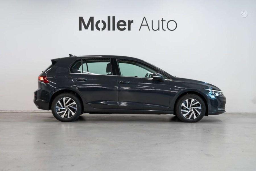 Pelēks Volkswagen Golf 2022 Viļņa, ar dzinēja tilpumu 1.40 L un nobraukumu 104 tūkst. km par 20900 €, foto 5 vietnē AUTOMOTO.COM.LV