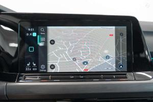 Pelēks Volkswagen Golf 2022 Viļņa, ar dzinēja tilpumu 1.40 L un nobraukumu 104 tūkst. km par 20900 €, foto 17 vietnē AUTOMOTO.COM.LV