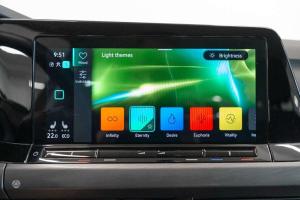 Pelēks Volkswagen Golf 2022 Viļņa, ar dzinēja tilpumu 1.40 L un nobraukumu 104 tūkst. km par 20900 €, foto 18 vietnē AUTOMOTO.COM.LV