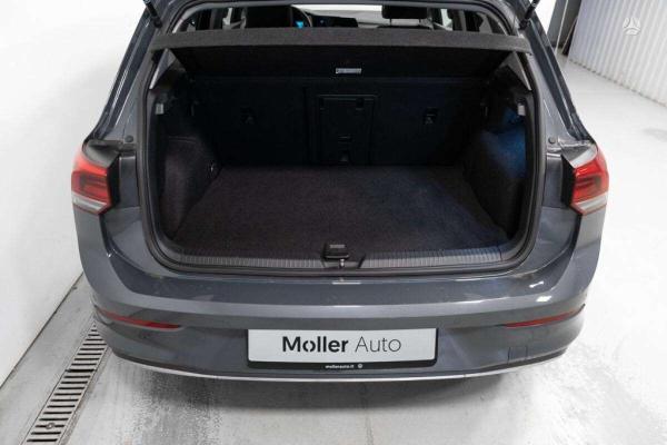 Pelēks Volkswagen Golf 2022 Viļņa, ar dzinēja tilpumu 1.40 L un nobraukumu 71 tūkst. km par 20900 €, foto 5 vietnē AUTOMOTO.COM.LV