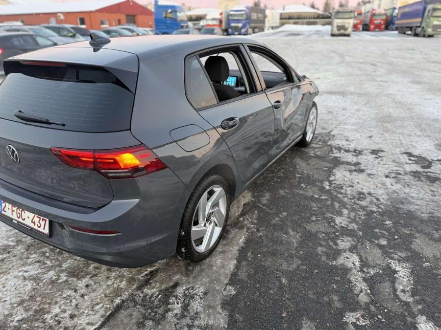 Pelēks Volkswagen Golf 2023 Kauņa, ar dzinēja tilpumu 1.00 L un nobraukumu 29 tūkst. km par 10777 €, foto 22 vietnē AUTOMOTO.COM.LV