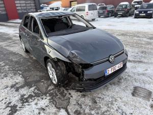 Pelēks Volkswagen Golf 2023 Kauņa, ar dzinēja tilpumu 1.00 L un nobraukumu 29 tūkst. km par 10777 €, foto 24 vietnē AUTOMOTO.COM.LV