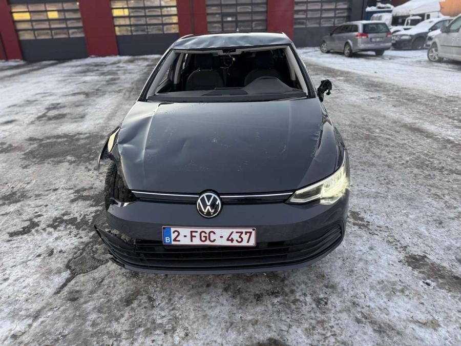 Pelēks Volkswagen Golf 2023 Kauņa, ar dzinēja tilpumu 1.00 L un nobraukumu 29 tūkst. km par 10777 €, foto 25 vietnē AUTOMOTO.COM.LV