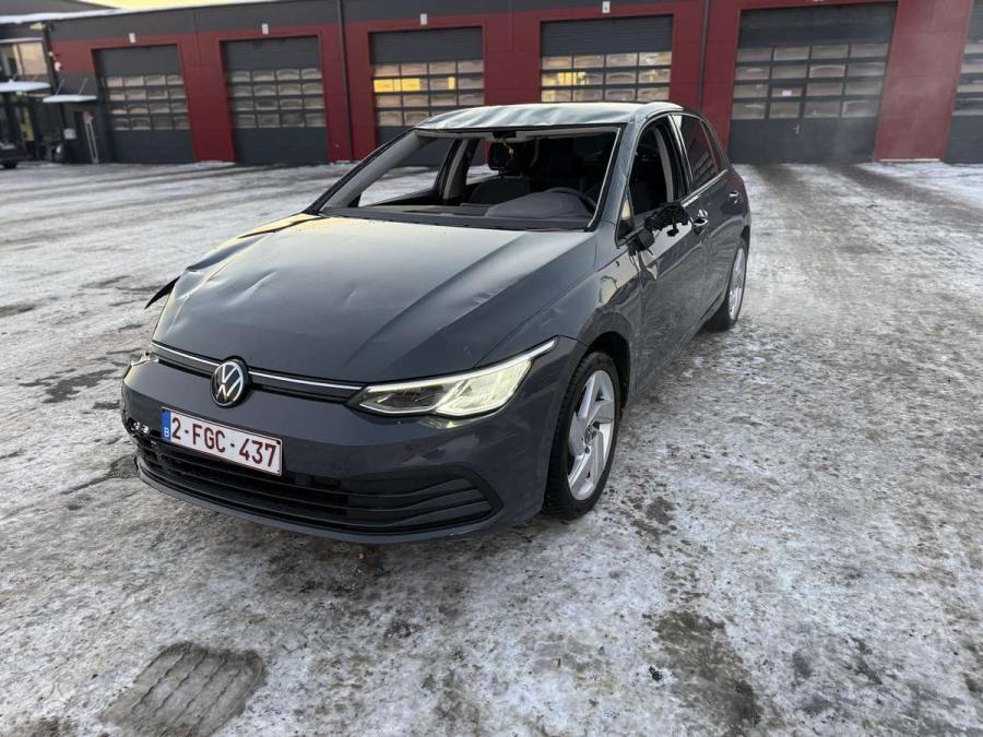 Pelēks Volkswagen Golf 2023 Kauņa, ar dzinēja tilpumu 1.00 L un nobraukumu 29 tūkst. km par 10777 €, foto 26 vietnē AUTOMOTO.COM.LV