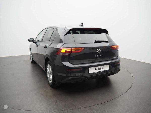 Grey Volkswagen Golf 2023 in Vilnius, with an engine capacity of 1.00 L and mileage of 105 thousand km for 17500 €, photo 6 on AUTOMOTO.COM.LV