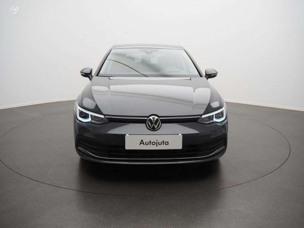 Grey Volkswagen Golf 2023 in Vilnius, with an engine capacity of 1.50 L and mileage of 72 thousand km for 17800 €, photo 2 on AUTOMOTO.COM.LV
