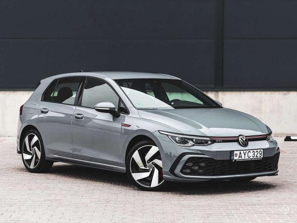 Grey Volkswagen Golf 2023 in Siauliai, with an engine capacity of 1.98 L and mileage of 24 thousand km for 24750 €, photo 1 on AUTOMOTO.COM.LV