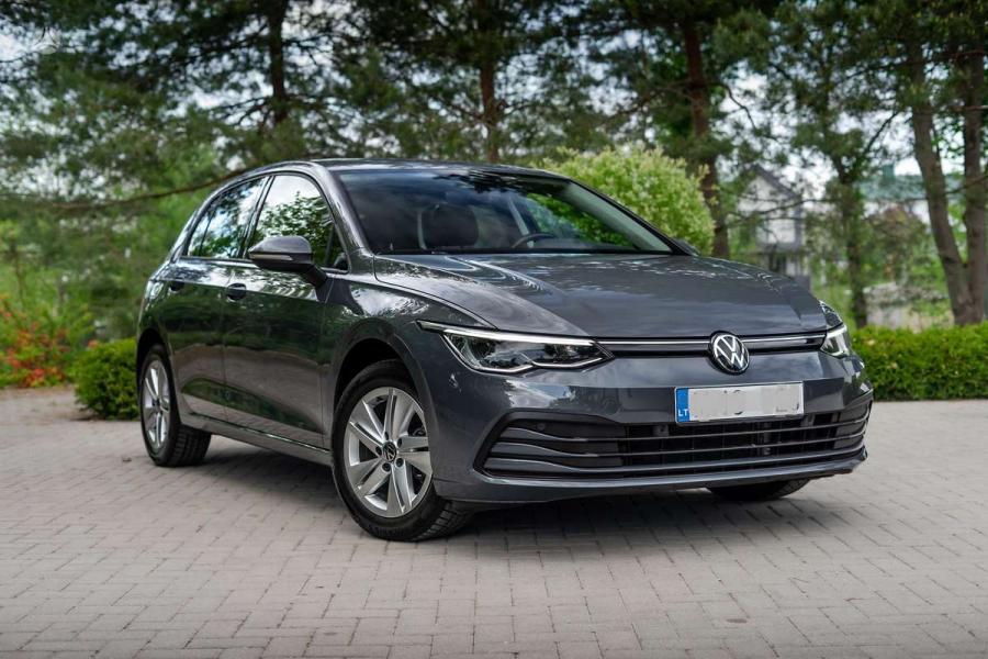 Grey Volkswagen Golf 2023 in Kaunas, with an engine capacity of 1.00 L and mileage of 120 thousand km for 15800 €, photo 3 on AUTOMOTO.COM.LV