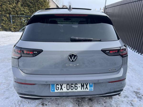 Grey Volkswagen Golf 2024 in Kaunas, with an engine capacity of 1.50 L and mileage of 49 thousand km for 17900 €, photo 8 on AUTOMOTO.COM.LV