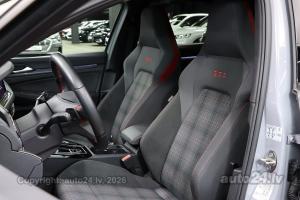 Pelēks Volkswagen Golf 2024 Tallina, ar dzinēja tilpumu 2.00 L un nobraukumu 43 tūkst. km par 32995 €, foto 9 vietnē AUTOMOTO.COM.LV