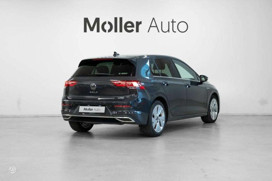 Pelēks Volkswagen Golf 2024 Viļņa, ar dzinēja tilpumu 1.50 L un nobraukumu 129 tūkst. km par 20500 €, foto 4 vietnē AUTOMOTO.COM.LV