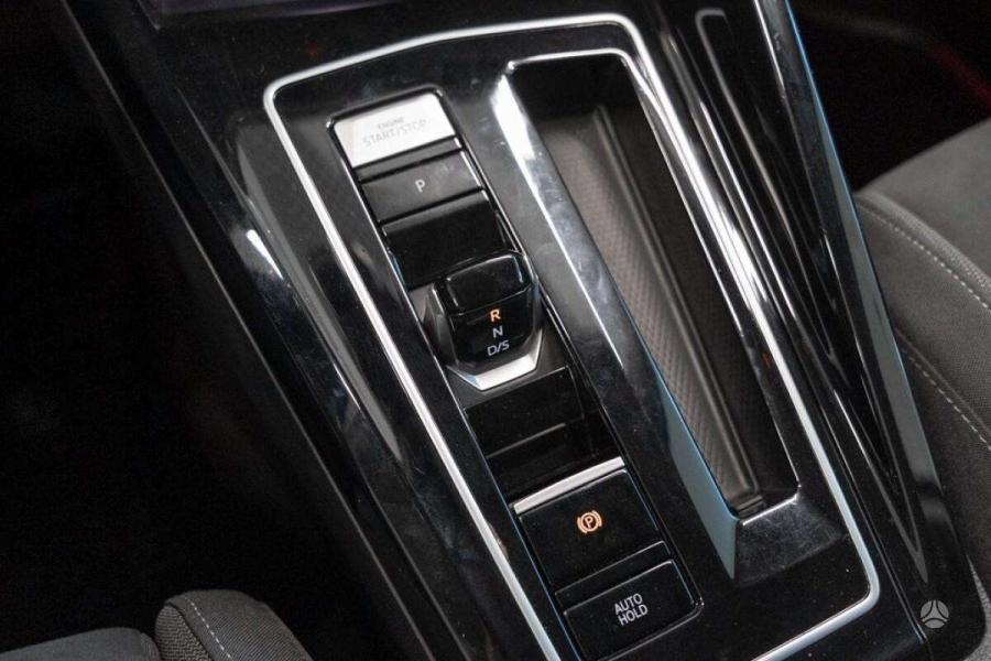 Pelēks Volkswagen Golf 2024 Viļņa, ar dzinēja tilpumu 1.50 L un nobraukumu 129 tūkst. km par 20500 €, foto 19 vietnē AUTOMOTO.COM.LV