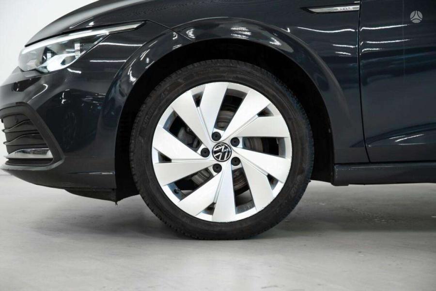 Pelēks Volkswagen Golf 2024 Viļņa, ar dzinēja tilpumu 1.50 L un nobraukumu 129 tūkst. km par 20500 €, foto 22 vietnē AUTOMOTO.COM.LV