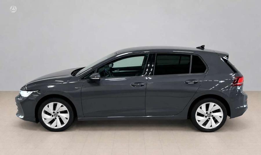 Grey Volkswagen Golf 2024 in Kaunas, with an engine capacity of 1.50 L and mileage of 104 thousand km for 18900 €, photo 4 on AUTOMOTO.COM.LV