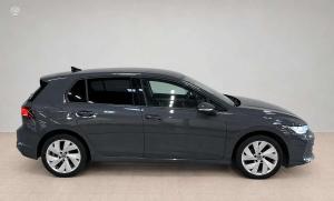 Grey Volkswagen Golf 2024 in Kaunas, with an engine capacity of 1.50 L and mileage of 104 thousand km for 18900 €, photo 5 on AUTOMOTO.COM.LV