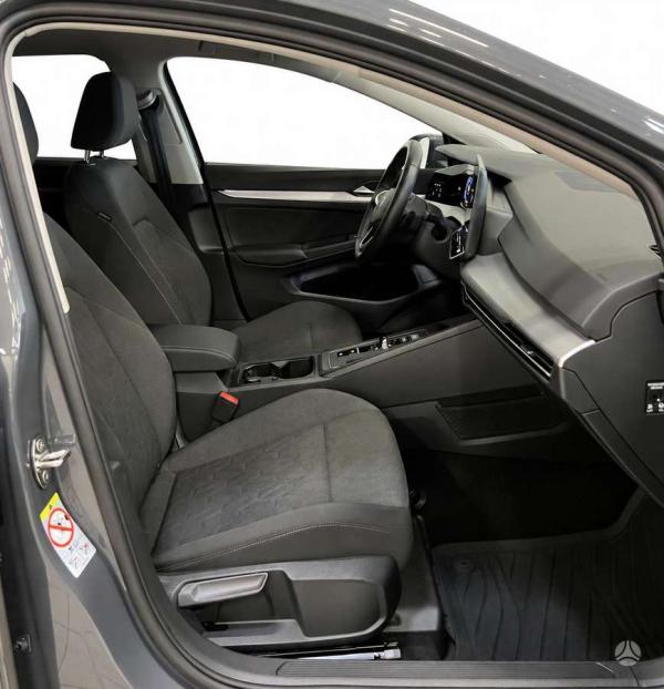Grey Volkswagen Golf 2024 in Kaunas, with an engine capacity of 1.50 L and mileage of 104 thousand km for 18900 €, photo 8 on AUTOMOTO.COM.LV