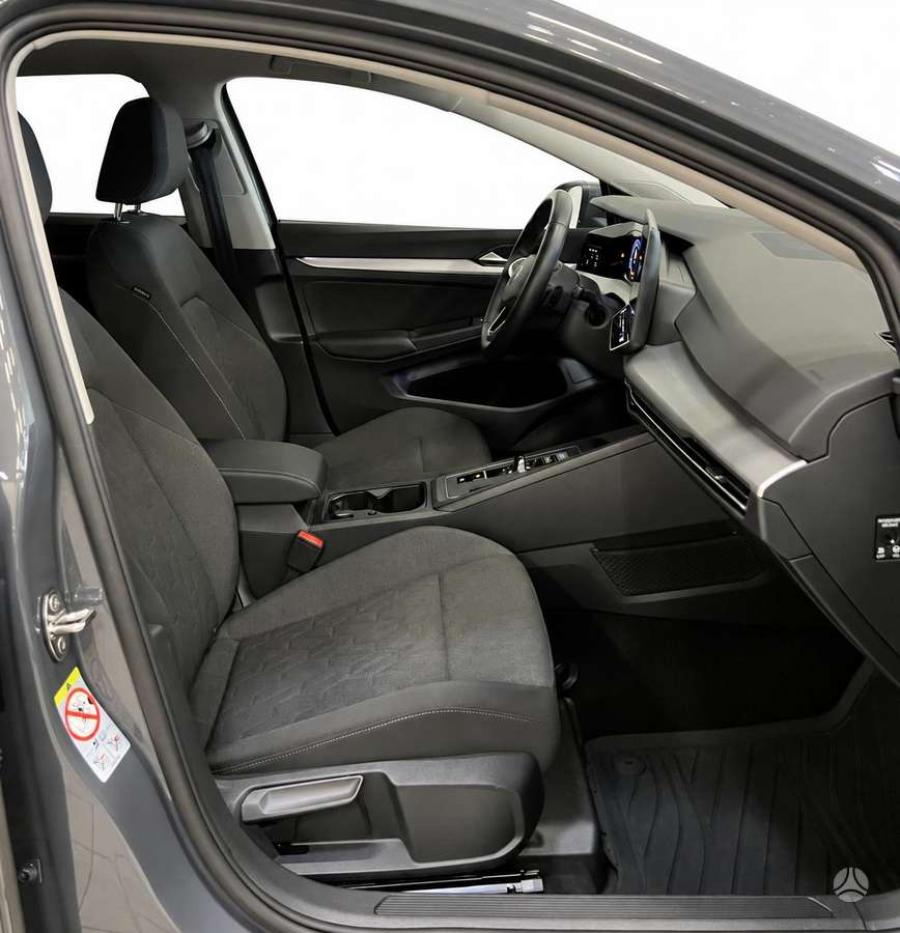 Grey Volkswagen Golf 2024 in Kaunas, with an engine capacity of 1.50 L and mileage of 104 thousand km for 18900 €, photo 8 on AUTOMOTO.COM.LV