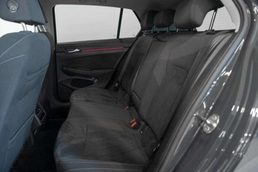 Pelēks Volkswagen Golf 2024 Viļņa, ar dzinēja tilpumu 1.50 L un nobraukumu 129 tūkst. km par 20500 €, foto 20 vietnē AUTOMOTO.COM.LV