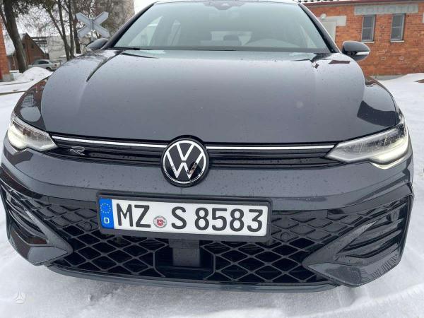 Pelēks Volkswagen Golf 2025 Marijampole, ar dzinēja tilpumu 1.50 L un nobraukumu 2 tūkst. km par 26000 €, foto 7 vietnē AUTOMOTO.COM.LV
