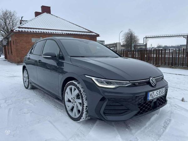 Pelēks Volkswagen Golf 2025 Marijampole, ar dzinēja tilpumu 1.50 L un nobraukumu 2 tūkst. km par 25500 €, foto 2 vietnē AUTOMOTO.COM.LV
