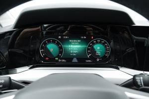 Pelēks Volkswagen Golf 2025 Rīga, ar dzinēja tilpumu 1.00 L un nobraukumu 13 tūkst. km par 24900 €, foto 13 vietnē AUTOMOTO.COM.LV