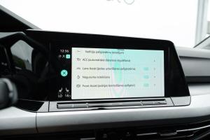Pelēks Volkswagen Golf 2025 Rīga, ar dzinēja tilpumu 1.00 L un nobraukumu 13 tūkst. km par 24900 €, foto 24 vietnē AUTOMOTO.COM.LV