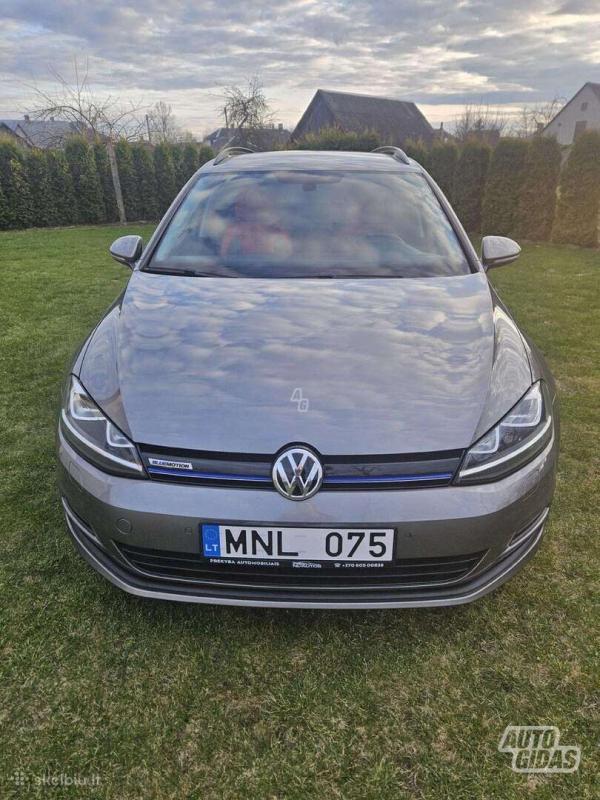 Grey Volkswagen Golf 2016 in Alytus, with an engine capacity of 1.60 L and mileage of 217 thousand km for 6000 €, photo 2 on AUTOMOTO.COM.LV