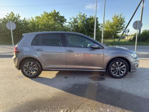 Pelēks Volkswagen Golf 2016 Panevēža, ar dzinēja tilpumu 0.00 L un nobraukumu 204 tūkst. km par 4600 €, foto 5 vietnē AUTOMOTO.COM.LV