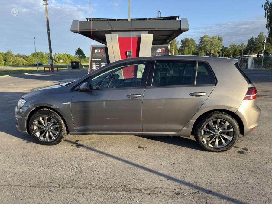 Pelēks Volkswagen Golf 2016 Panevēža, ar dzinēja tilpumu 0.00 L un nobraukumu 204 tūkst. km par 4600 €, foto 7 vietnē AUTOMOTO.COM.LV
