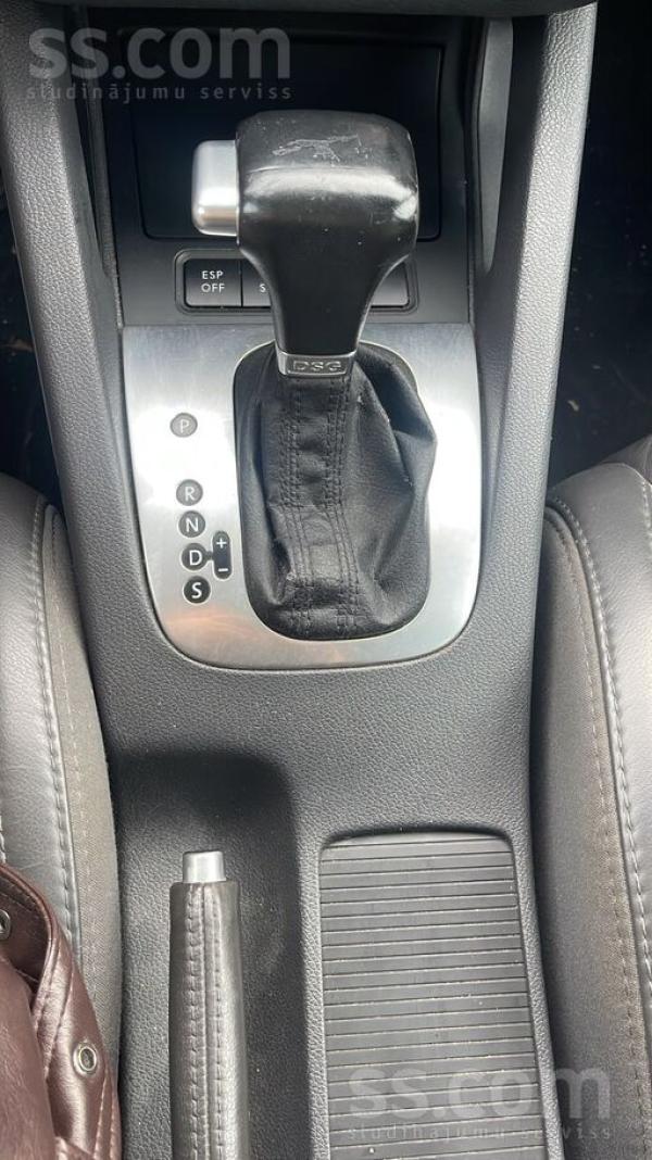 Grey Volkswagen Golf 2007 in Riga, with an engine capacity of 2.00 L and mileage of 257 thousand km for 4250 €, photo 7 on AUTOMOTO.COM.LV