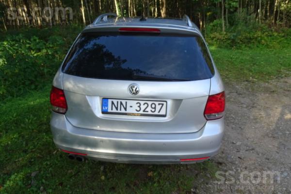 Grey Volkswagen Golf 2012 in Madona, with an engine capacity of 2.00 L and mileage of 278 thousand km for 3500 €, photo 4 on AUTOMOTO.COM.LV