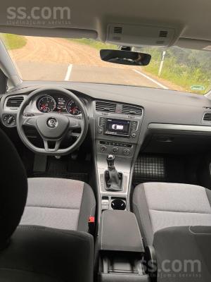 Pelēks Volkswagen Golf 2016 Rīga, ar dzinēja tilpumu 1.60 L un nobraukumu 258 tūkst. km par 9300 €, foto  vietnē AUTOMOTO.COM.LV