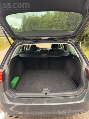 Pelēks Volkswagen Golf 2016 Rīga, ar dzinēja tilpumu 1.60 L un nobraukumu 258 tūkst. km par 9300 €, foto 3 vietnē AUTOMOTO.COM.LV