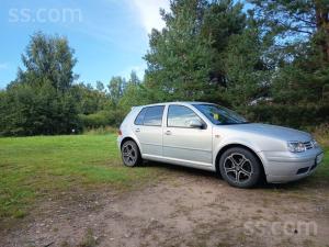 Pelēks Volkswagen Golf 1998 Tukums, ar dzinēja tilpumu 1.90 L un nobraukumu 450 tūkst. km par 1450 €, foto 4 vietnē AUTOMOTO.COM.LV