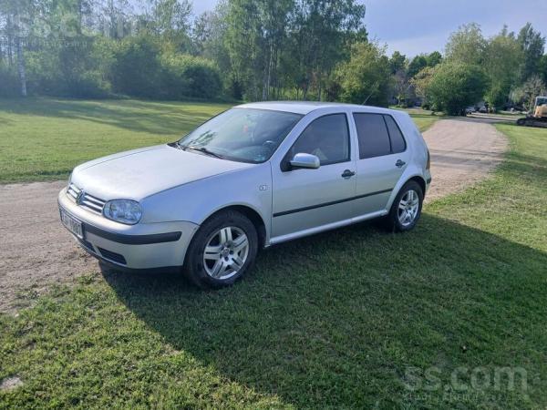 Grey Volkswagen Golf 2001 in Liepaja, with an engine capacity of 1.40 L and mileage of 261 thousand km for 1500 €, photo 1 on AUTOMOTO.COM.LV