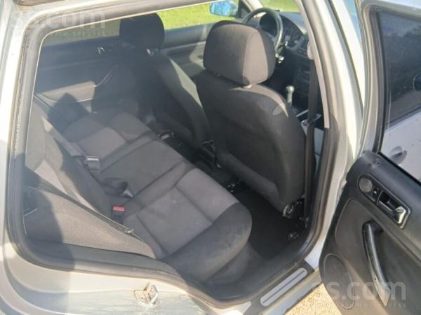 Grey Volkswagen Golf 2001 in Liepaja, with an engine capacity of 1.40 L and mileage of 261 thousand km for 1500 €, photo 7 on AUTOMOTO.COM.LV