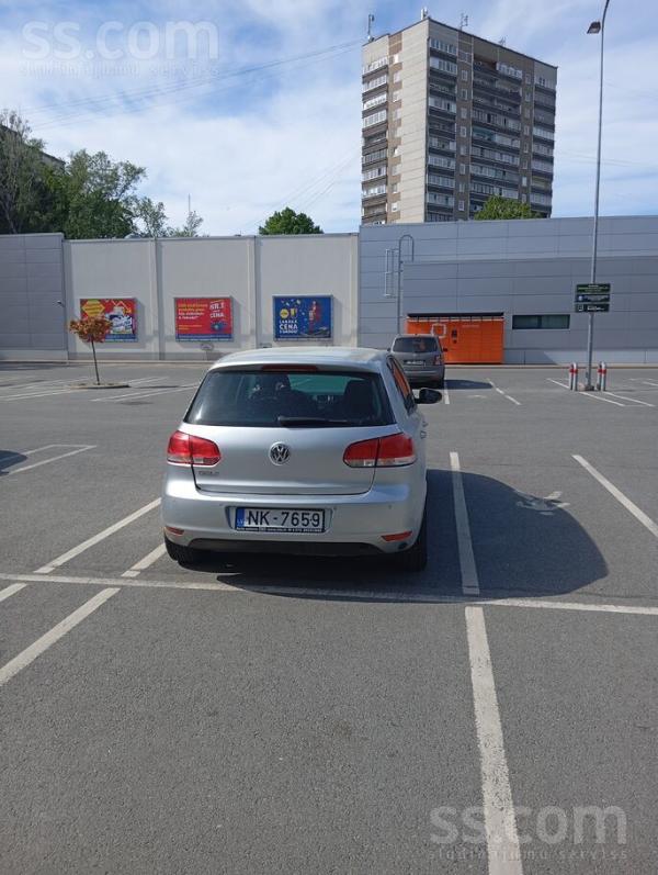 Grey Volkswagen Golf 2008 in Riga, with an engine capacity of 1.40 L and mileage of 425 thousand km for 1450 €, photo 3 on AUTOMOTO.COM.LV