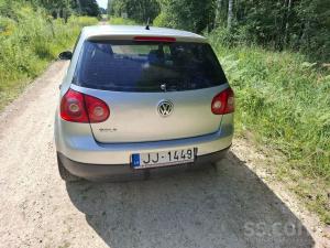 Pelēks Volkswagen Golf 2008 Rīga, ar dzinēja tilpumu 1.90 L un nobraukumu 300 tūkst. km par 850 €, foto 4 vietnē AUTOMOTO.COM.LV