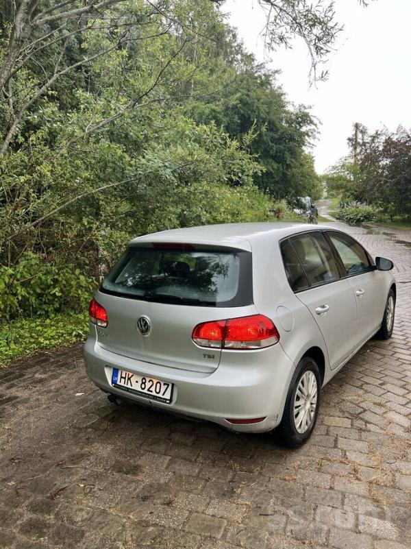 Pelēks Volkswagen Golf 2010 Rīga, ar dzinēja tilpumu 1.40 L un nobraukumu 236 tūkst. km par 2400 €, foto 3 vietnē AUTOMOTO.COM.LV