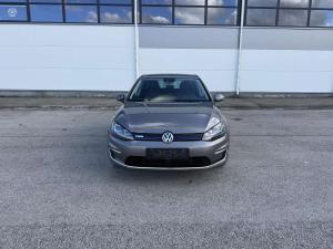Grey Volkswagen Golf 2014 in Kaunas, with an engine capacity of 0.00 L and mileage of 168 thousand km for 7260 €, photo 3 on AUTOMOTO.COM.LV