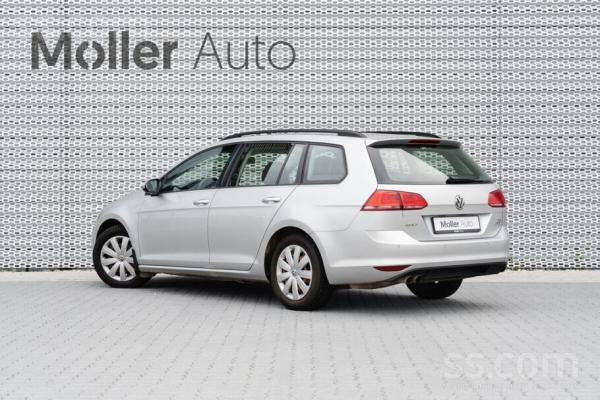 Pelēks Volkswagen Golf 2015 Rīga, ar dzinēja tilpumu 1.40 L un nobraukumu 125 tūkst. km par 7150 €, foto 3 vietnē AUTOMOTO.COM.LV