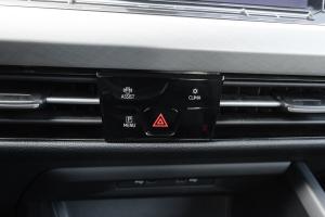 Pelēks Volkswagen Golf 2021 Rīga, ar dzinēja tilpumu 1.50 L un nobraukumu 166 tūkst. km par 13750 €, foto 16 vietnē AUTOMOTO.COM.LV