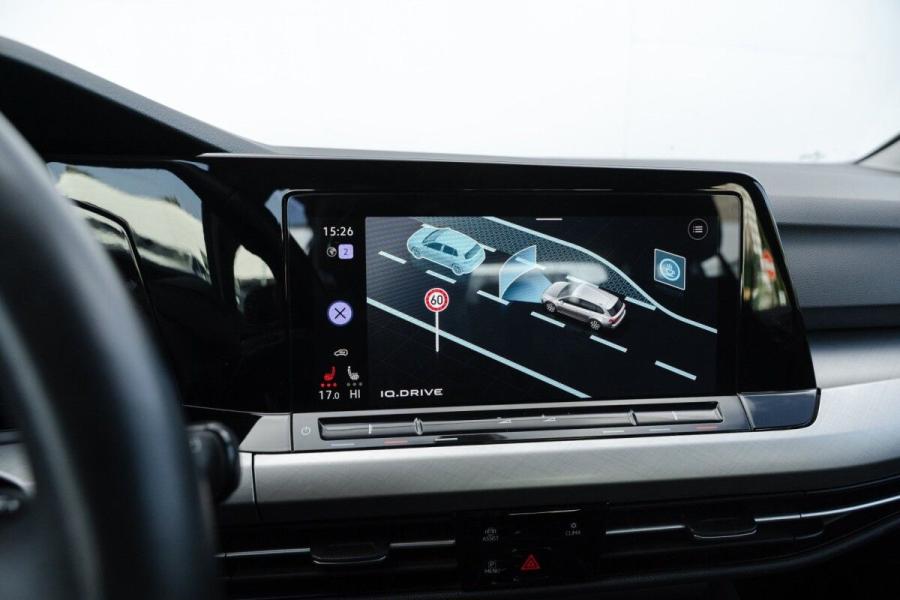 Pelēks Volkswagen Golf 2021 Rīga, ar dzinēja tilpumu 1.50 L un nobraukumu 166 tūkst. km par 13750 €, foto 18 vietnē AUTOMOTO.COM.LV