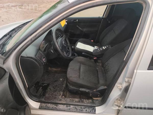 Pelēks Volkswagen Golf 1999 Madona, ar dzinēja tilpumu 1.90 L un nobraukumu 341 tūkst. km par 1100 €, foto 7 vietnē AUTOMOTO.COM.LV