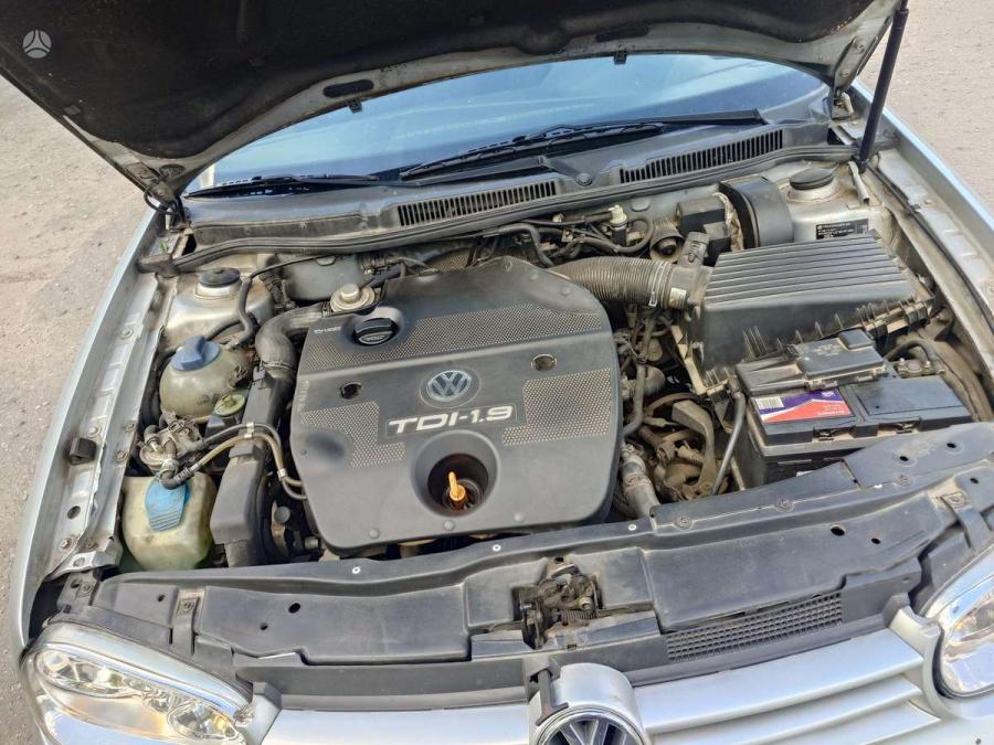Grey Volkswagen Golf 1999 in Panevezys, with an engine capacity of 1.90 L and mileage of 249 thousand km for 750 €, photo 7 on AUTOMOTO.COM.LV